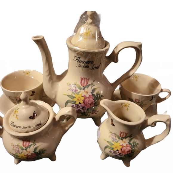Vintage | Dining | Lily Creek 5pc Vintage Tea Set Flowers Feed The Soul ...